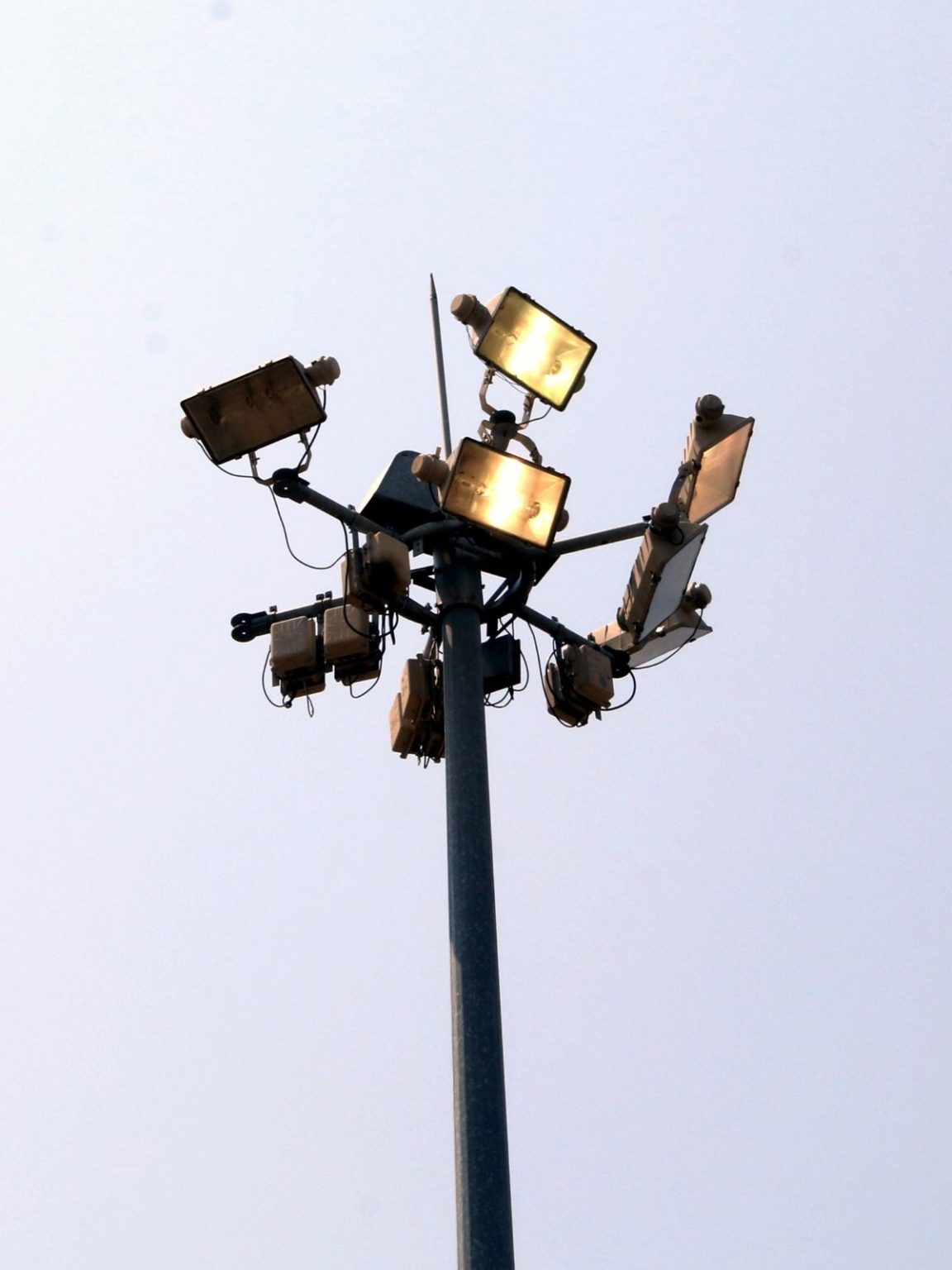 High Mast Light Manufacturer for Government Projects