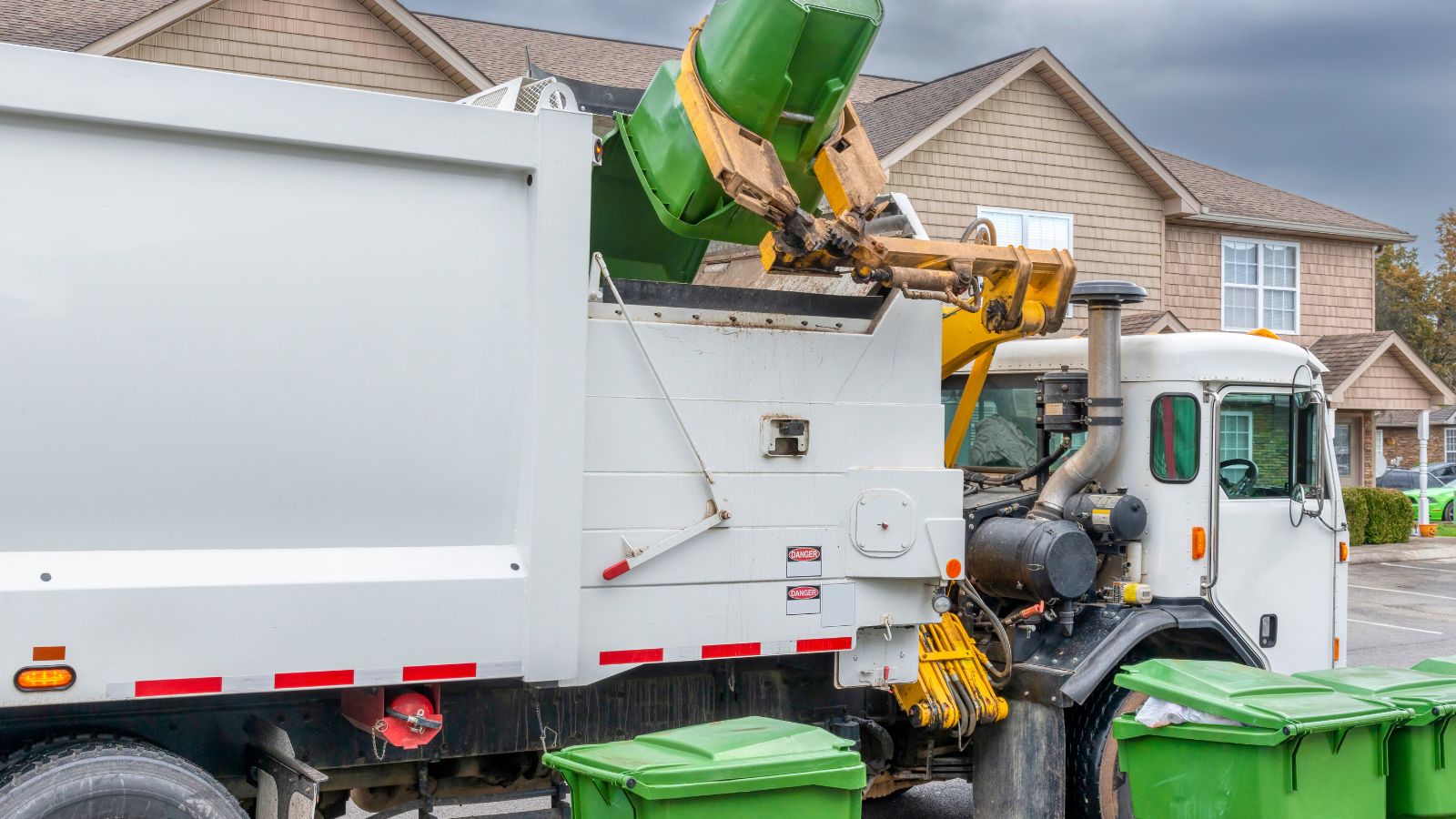 Garbage Truck Manufacturer for Municipal Waste Management